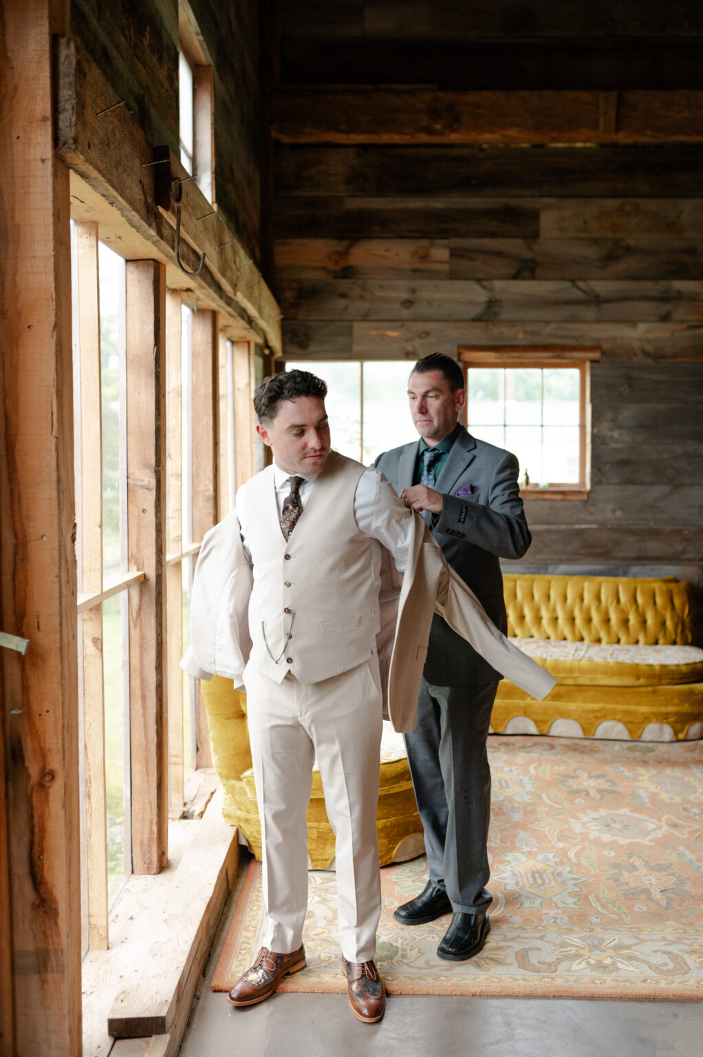 Blenheim Hill Farm Wedding | Meaghen & Nick - Liz Diewald Photography